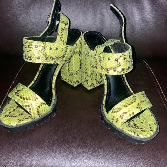 Fashion Nova | Shoes | Lime Green Snake Skin Heels | Poshmark